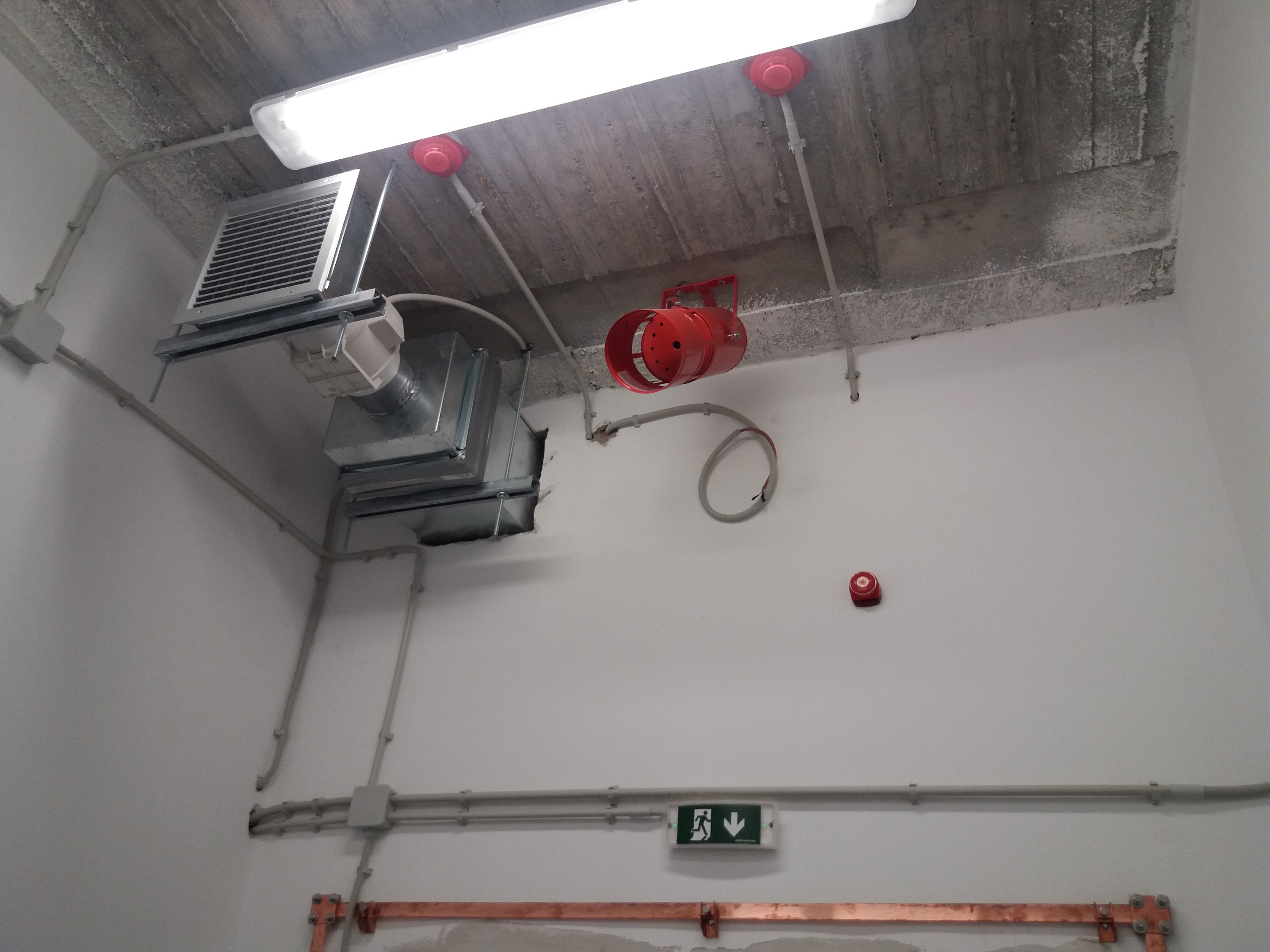 ΚΑΤΑΣΚΕΥΗ ΥΠΟΣΤΑΘΜΟΥ 20/0,4kV ΓΙΑ ΤΗΝ ΤΡΟΦΟΔΟΣΙΑ ΣΚΑΦΩΝ ΣΤΟ ΛΙΜΑΝΙ ...